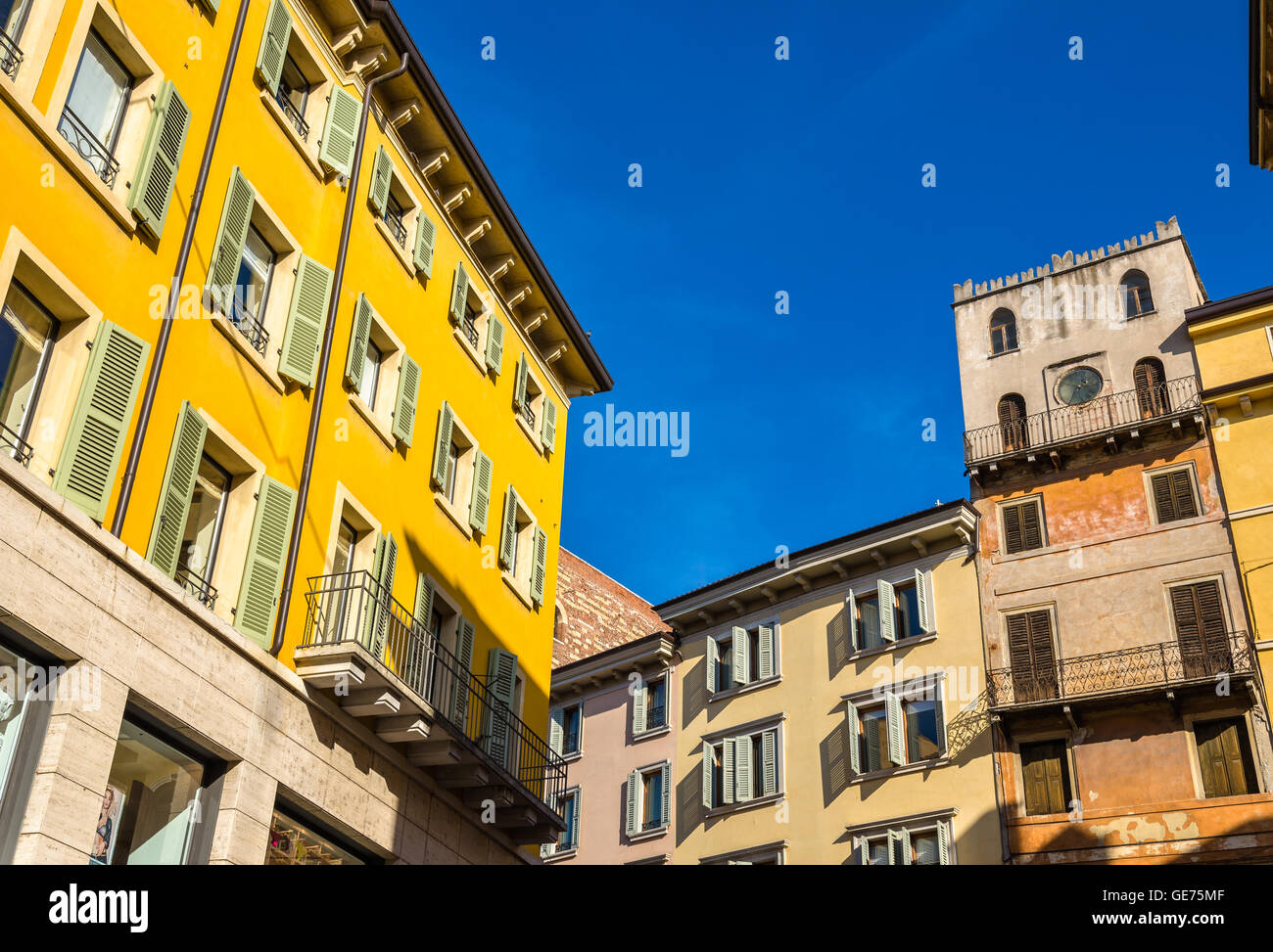 Buildings in the historic centre of Verona - Italy Stock Photo - Alamy