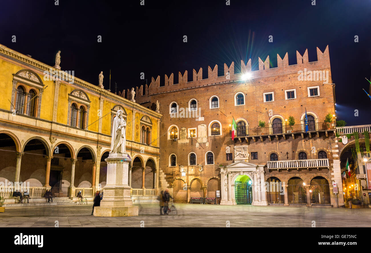 Piazza dei Signori (Piazza Dante) in Verona - Italy Stock Photo - Alamy