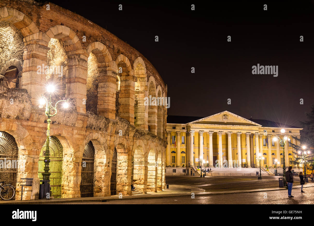 Arena di verona opera hi-res stock photography and images - Alamy