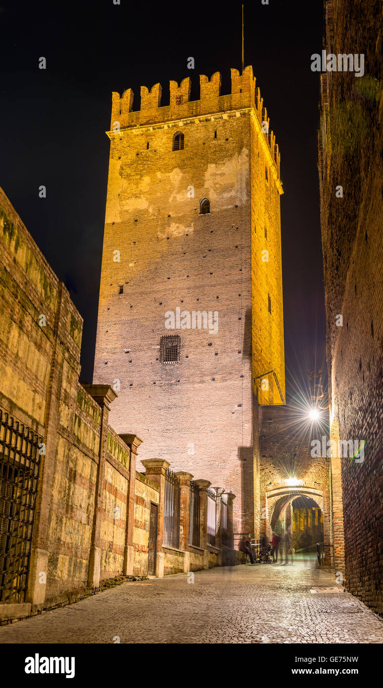 Verona medieval tower hi-res stock photography and images - Alamy