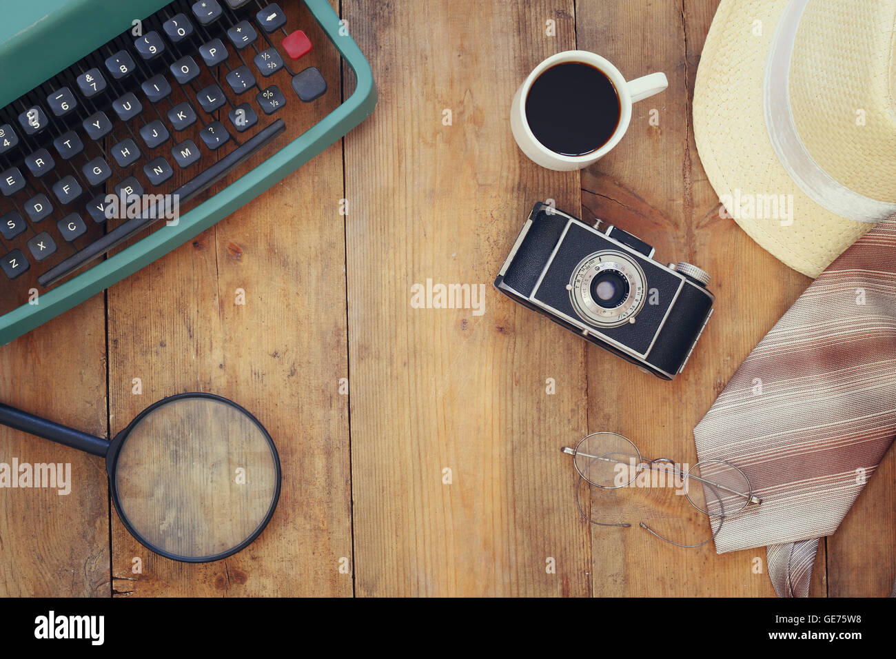 Detective tools hi-res stock photography and images - Alamy