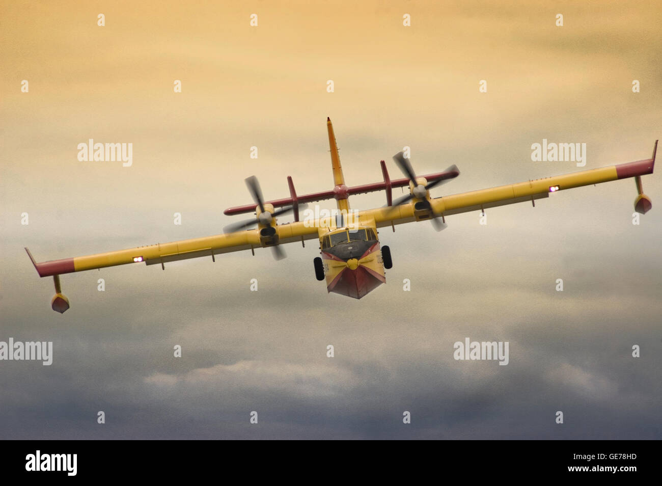 Flying Towards Camera Plane Stock Photos & Flying Towards Camera Plane ...