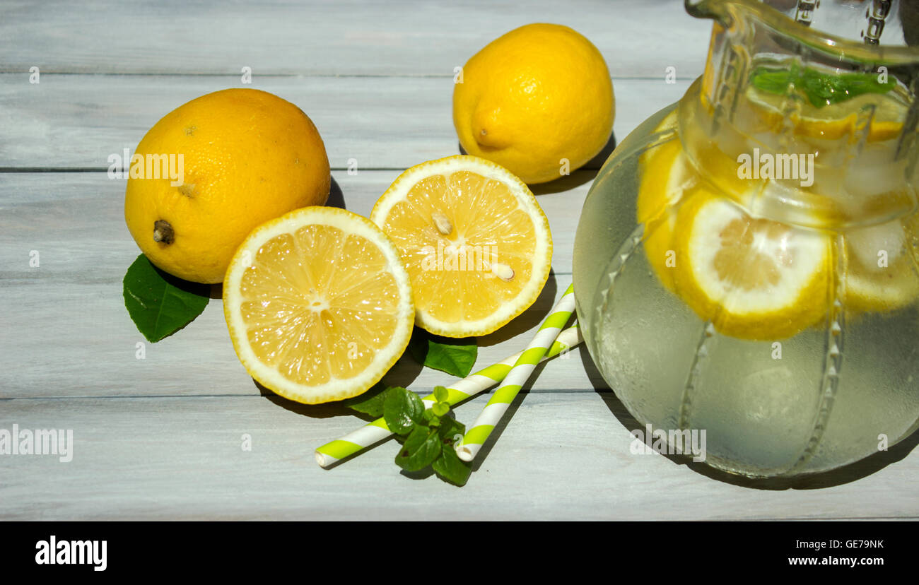 Lemonade drink lemon juice hi-res stock photography and images - Alamy