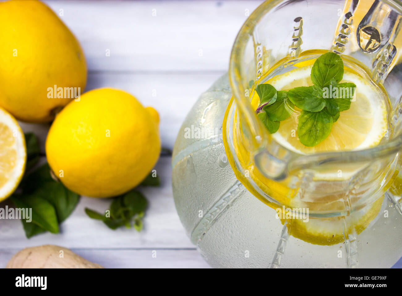 Lemon lemonade hi-res stock photography and images - Alamy