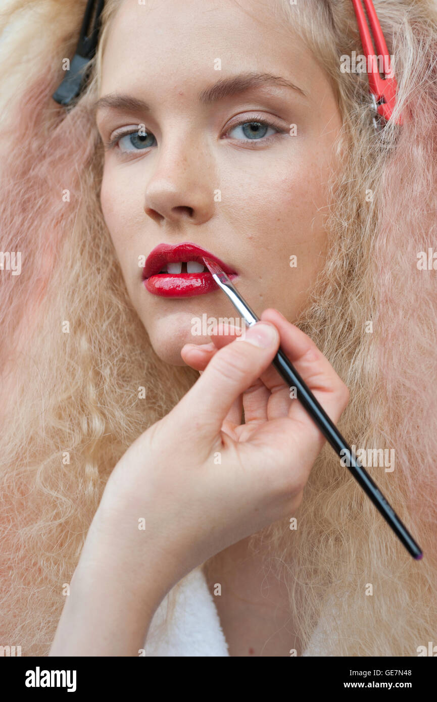 Model backstage lips hi-res stock photography and images - Alamy