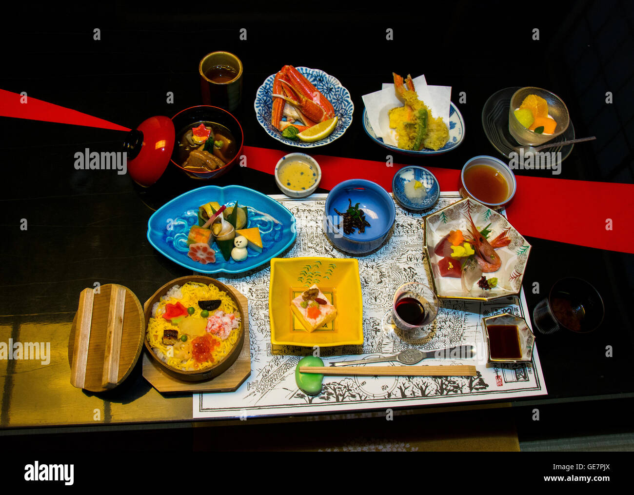 A traditional Japanese Kaiseki dinner. Japan Stock Photo - Alamy