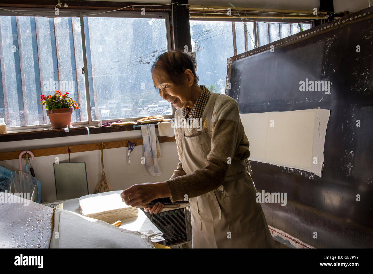 Paper making techniques in Gokayama, Japan Stock Photo - Alamy