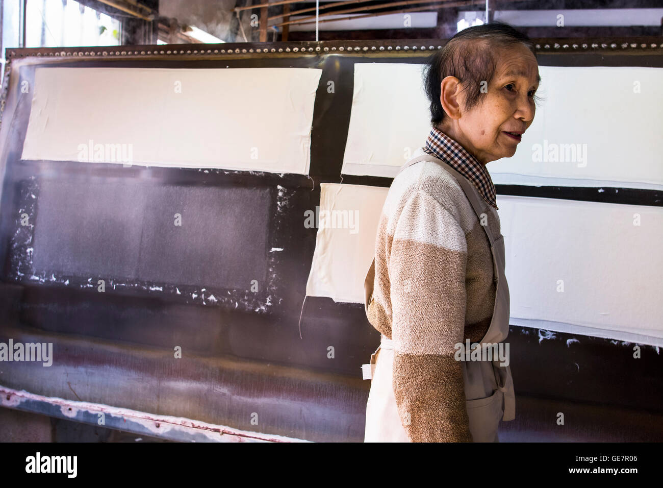 Paper making techniques in Gokayama, Japan Stock Photo - Alamy