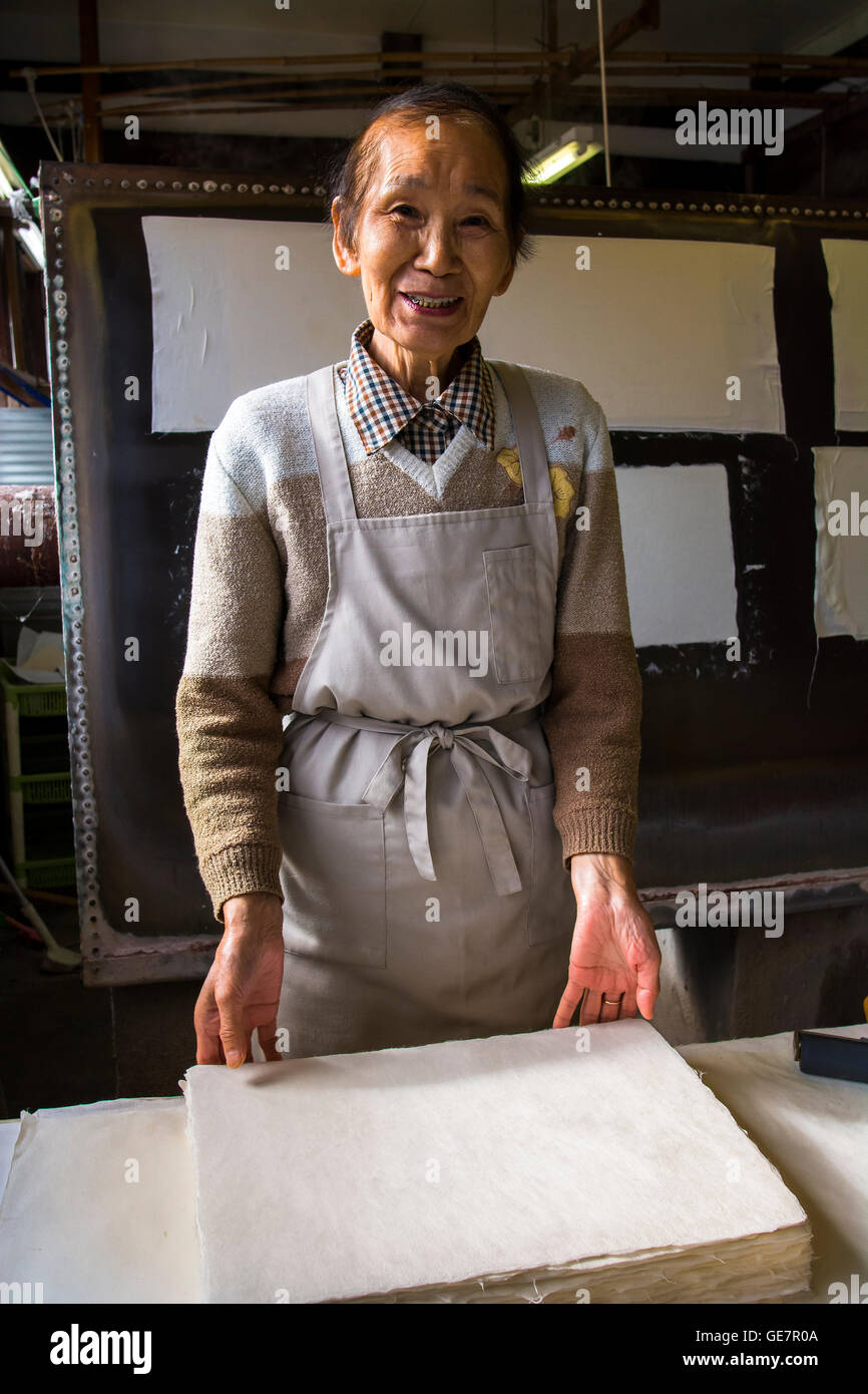 Paper making techniques in Gokayama, Japan Stock Photo - Alamy