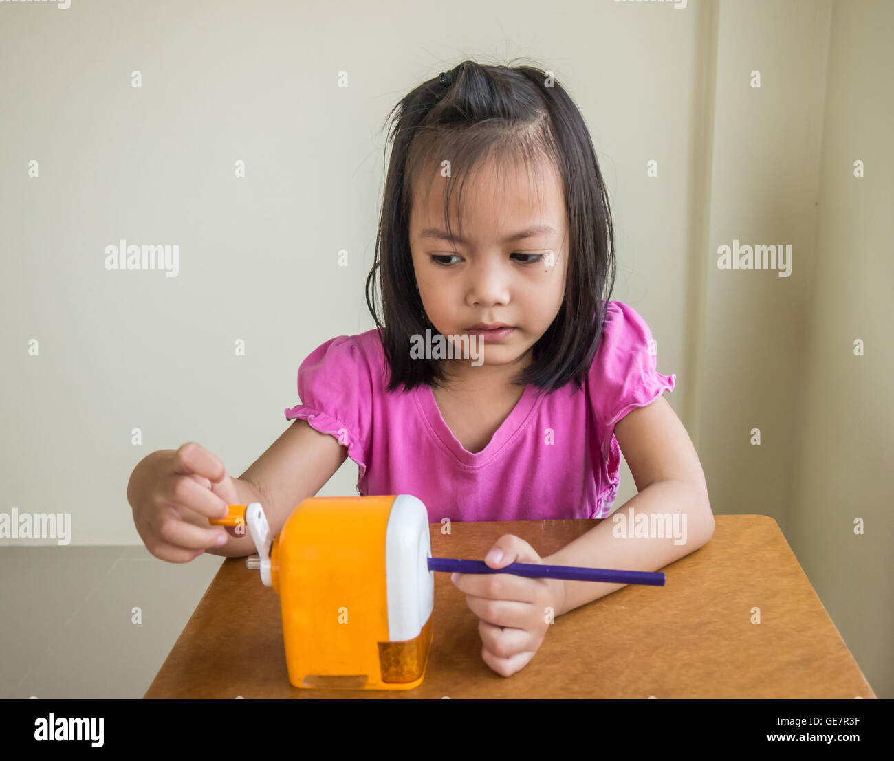 Close up adorable asian children hi-res stock photography and images ...