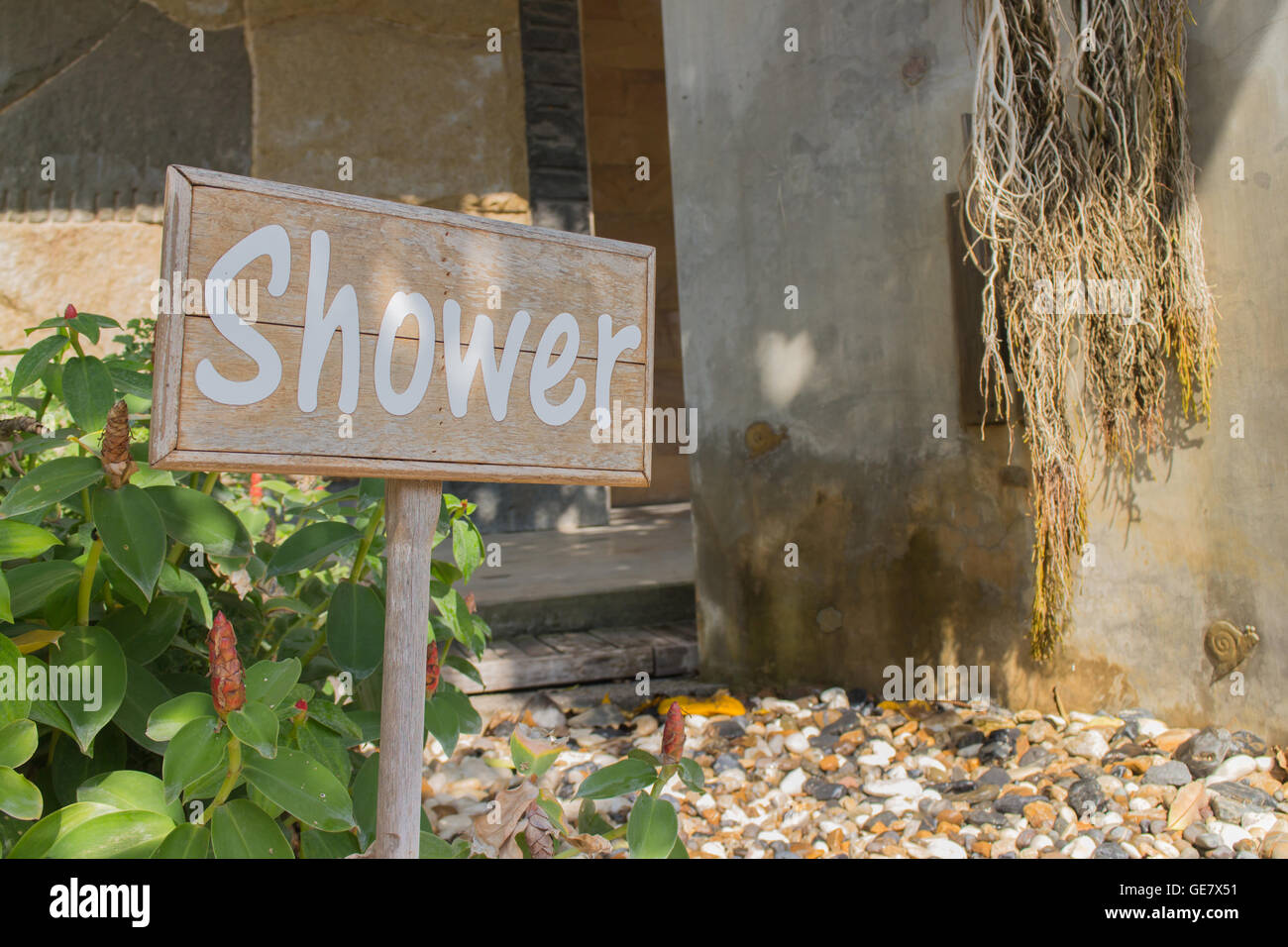 Outside open signs hi-res stock photography and images - Alamy