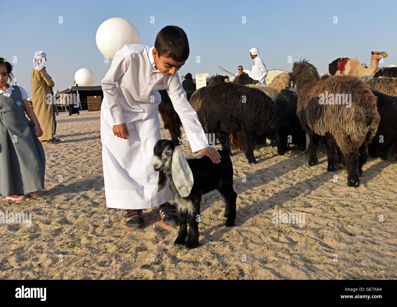 Qatari boy hi-res stock photography and images - Alamy
