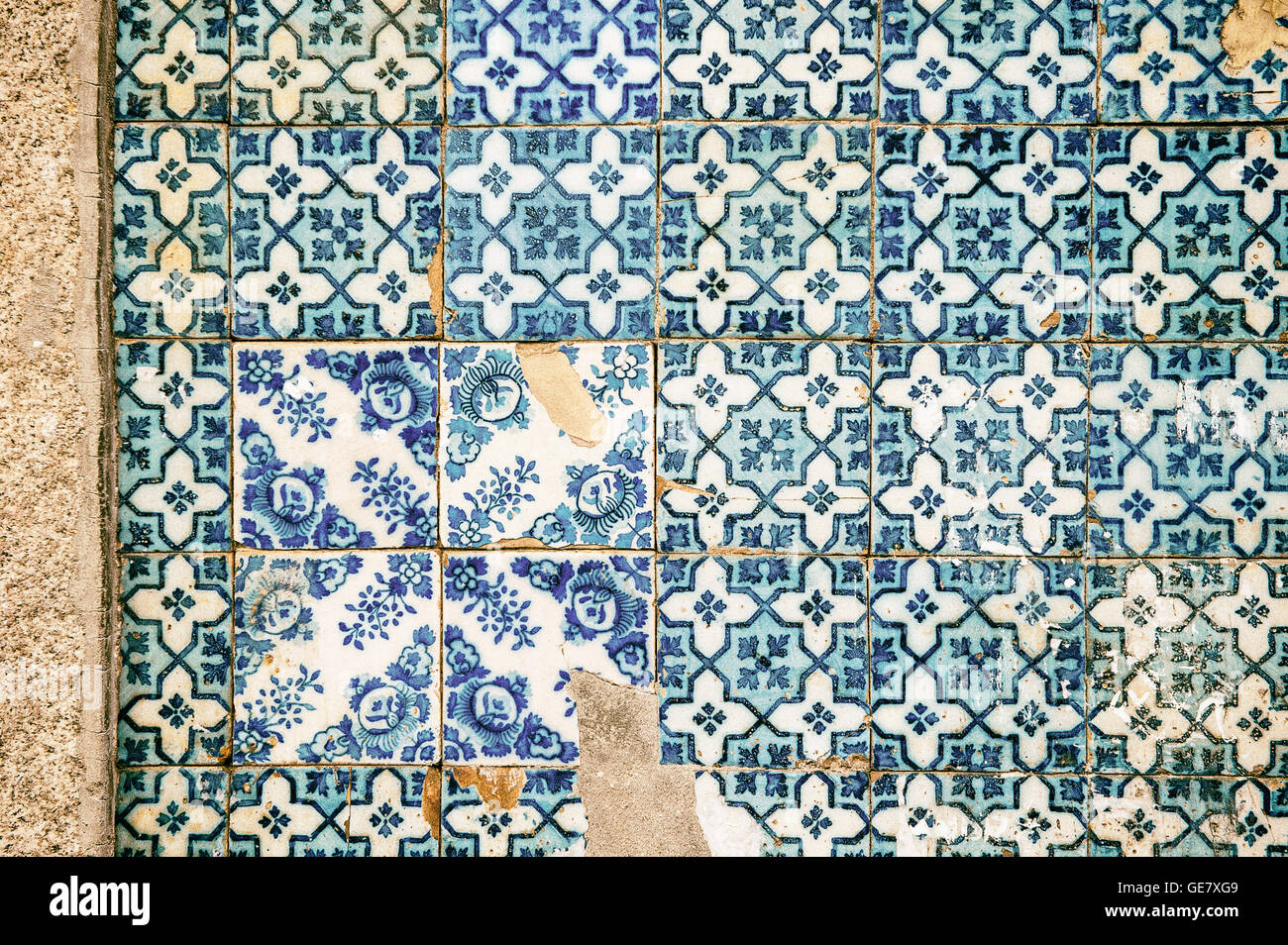Azulejos, traditional Portuguese tiles Stock Photo - Alamy