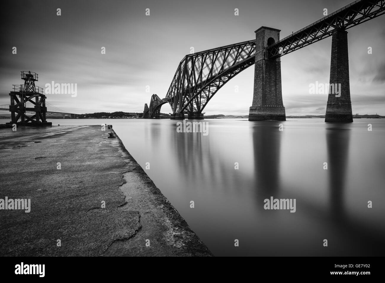 Forth rail bridge scotland train Black and White Stock Photos & Images ...