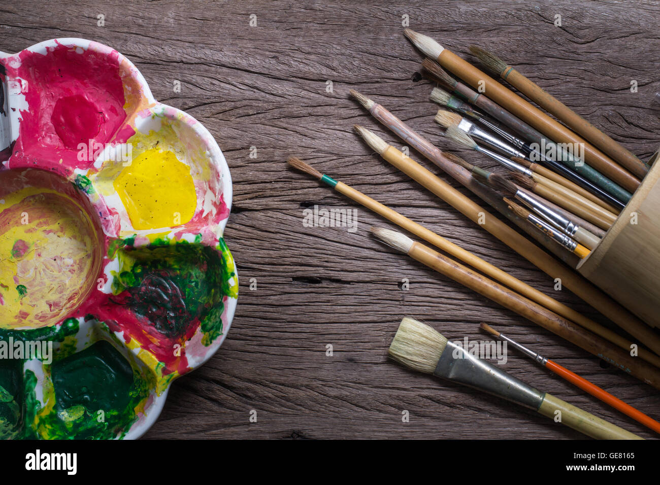 Painter pallet hi-res stock photography and images - Alamy