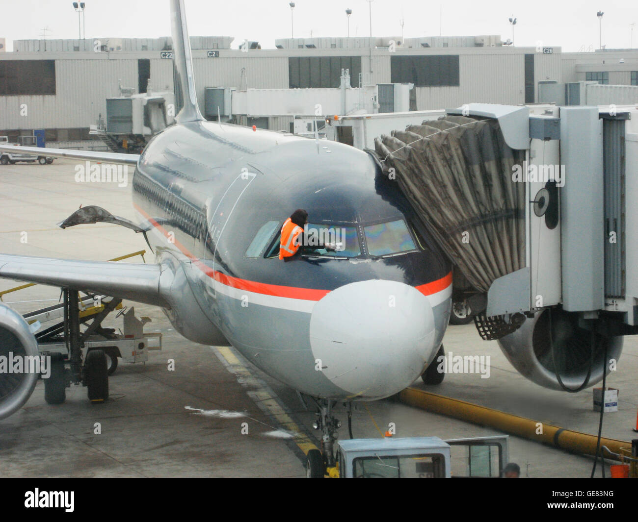 Cleaning aircraft window hi-res stock photography and images - Alamy