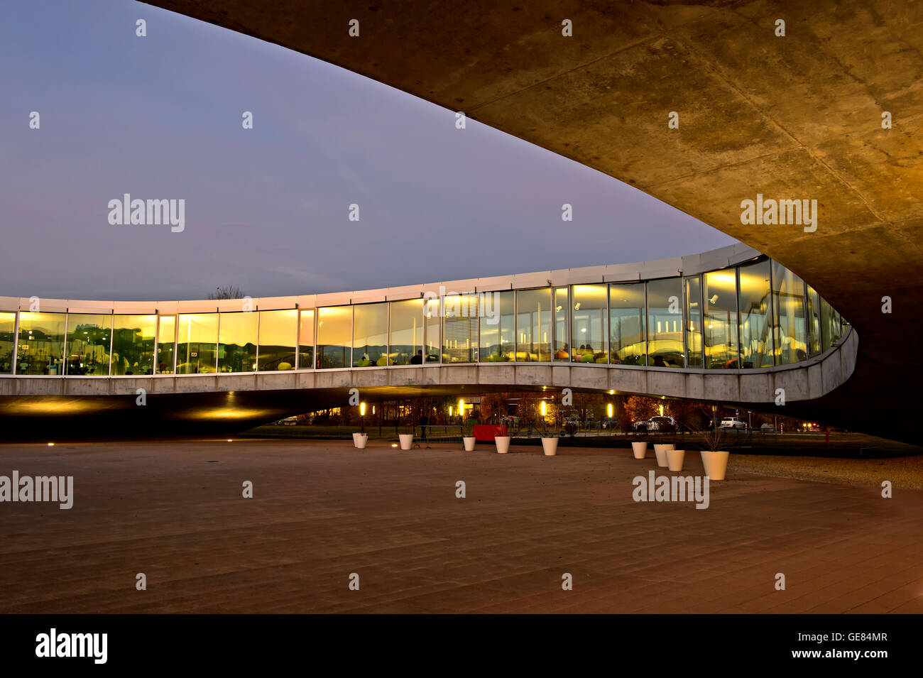 Dawn at the Rolex Learning Center, École polytechnique fédérale de ...