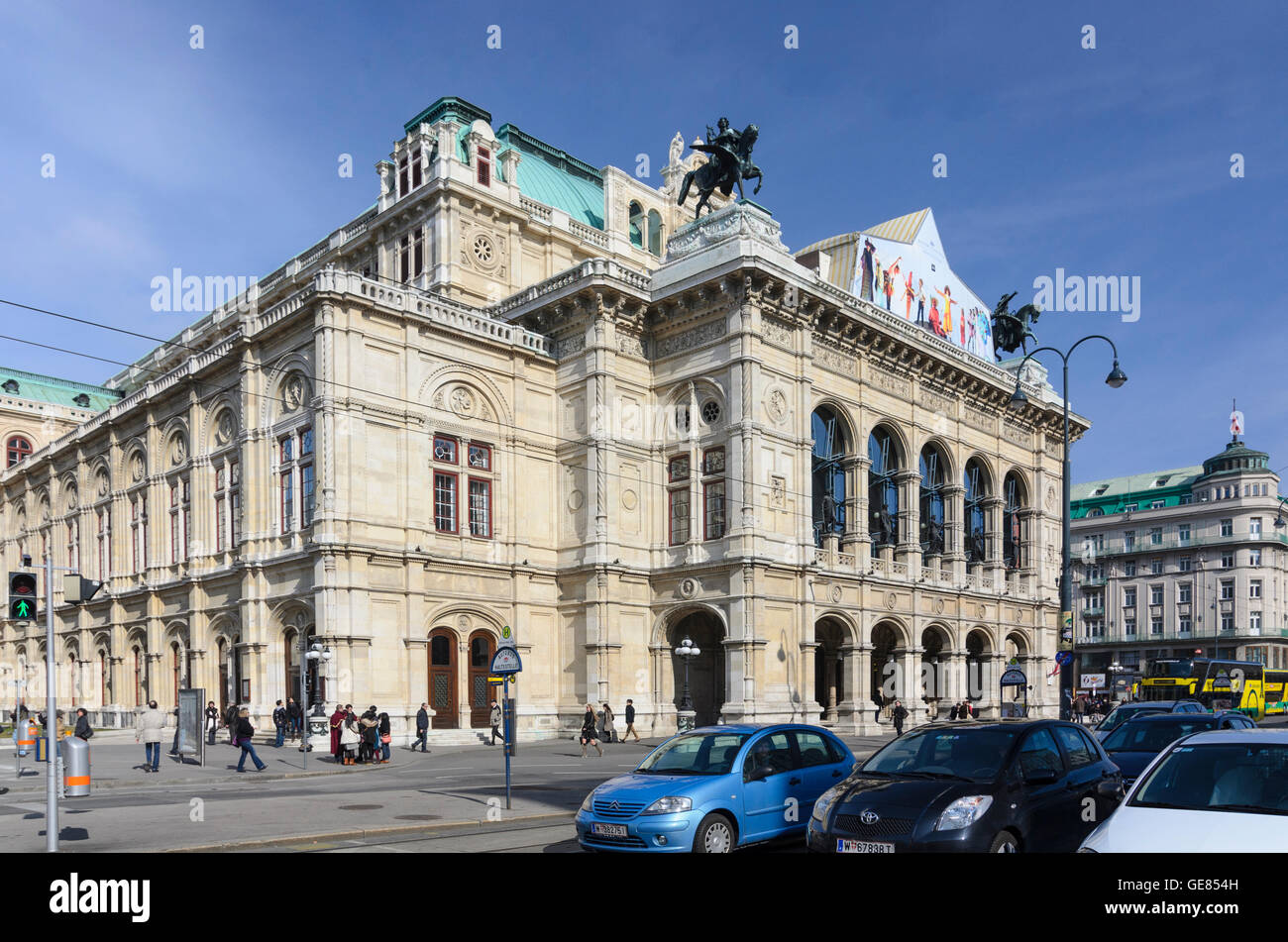 Vienna state opera house hi-res stock photography and images - Alamy