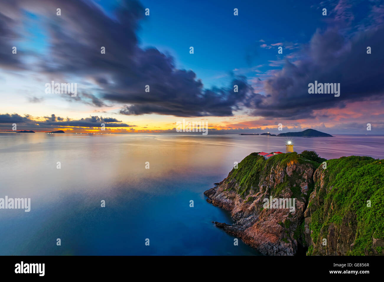 lighthouse during sunrise , Hong Kong Hok Tsui Cape D'Aguilar beautiful ...