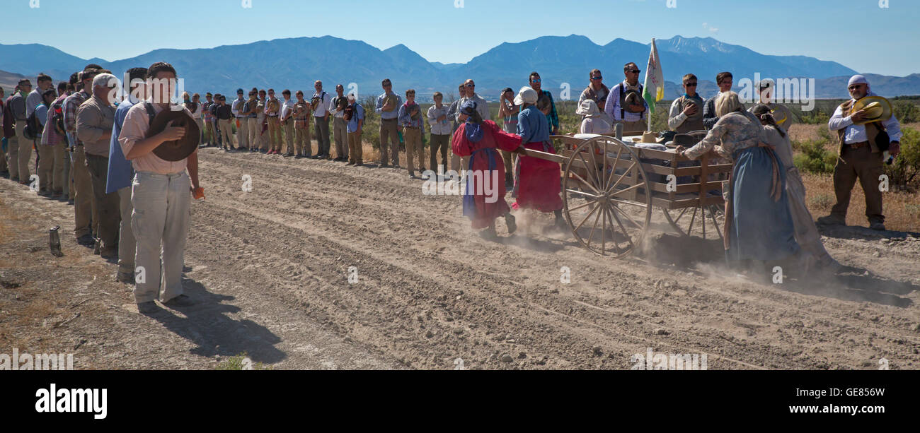 Mormon pioneer handcart hi-res stock photography and images - Alamy
