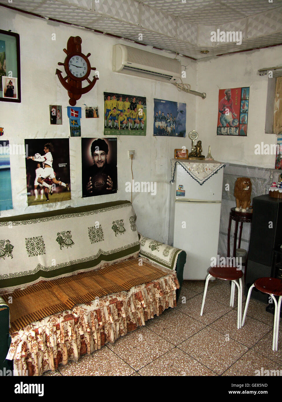 Interior of traditional hutong home in Beijing. China Stock Photo - Alamy