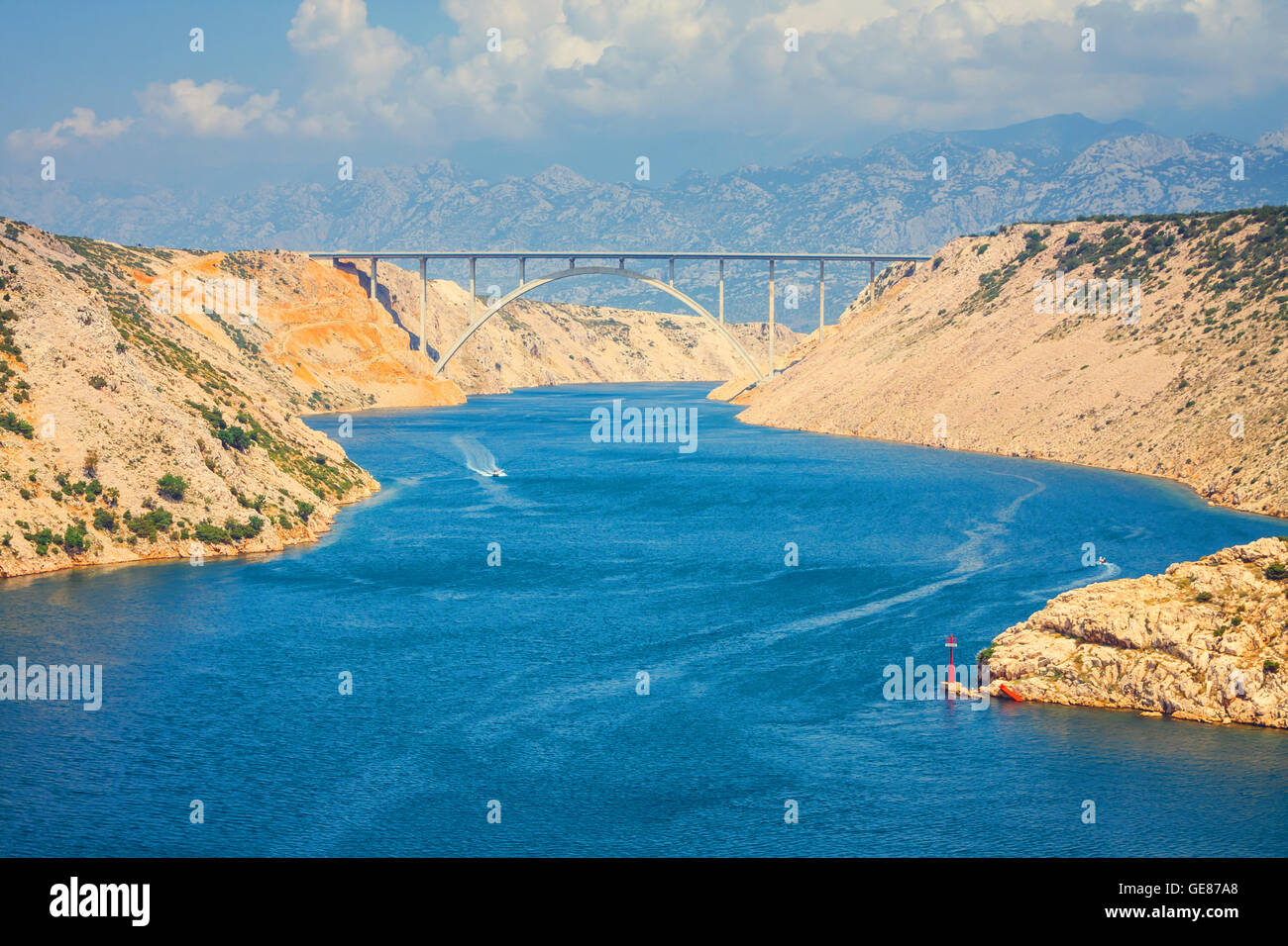 Red bridge maslenica croatia hi-res stock photography and images - Alamy