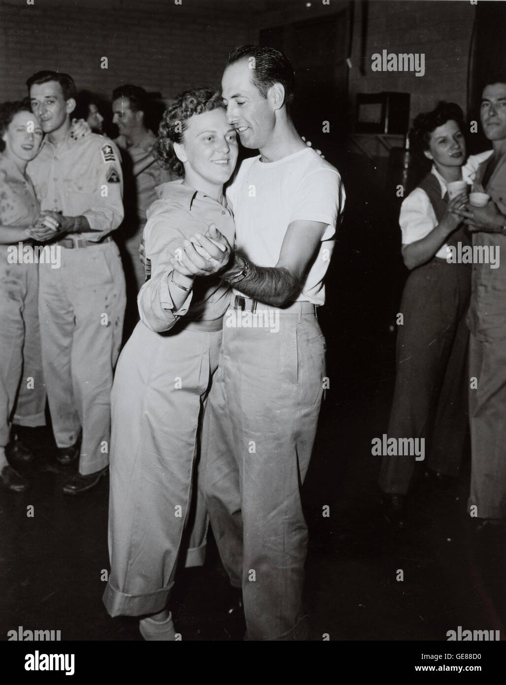 Soldier dancing world war two hi-res stock photography and images - Alamy