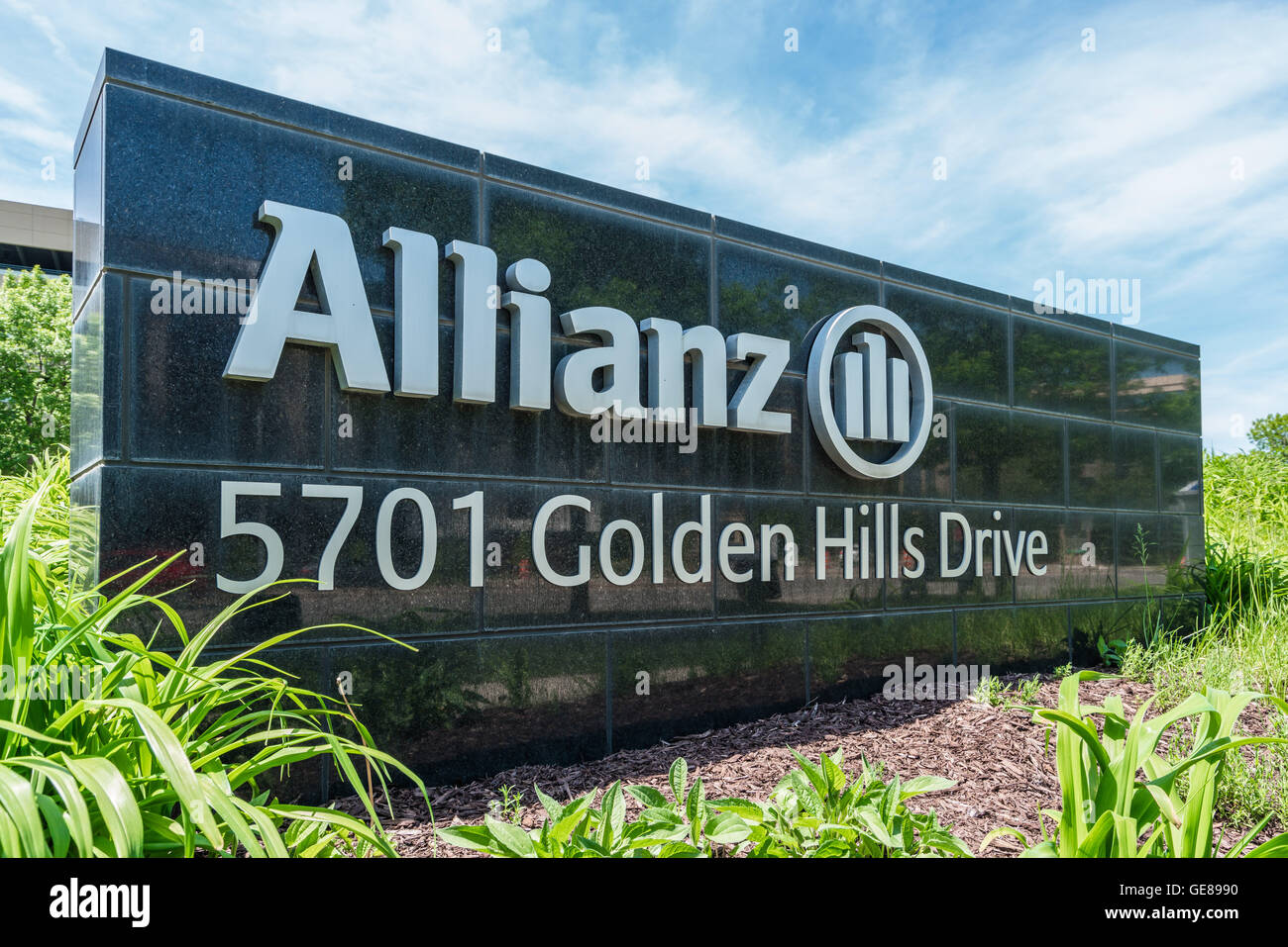 Allianz Corporate Building Sign - Minneapolis Stock Photo - Alamy