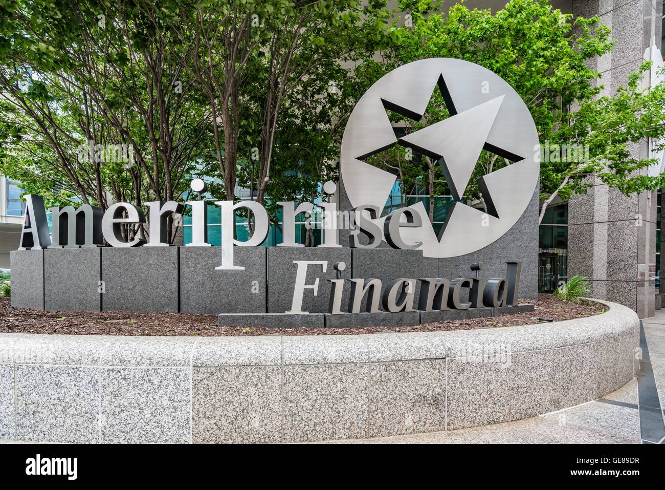 Corporate headquarters building hi-res stock photography and images - Alamy