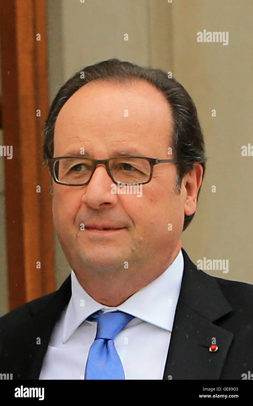 12 august 1954 hi-res stock photography and images - Alamy