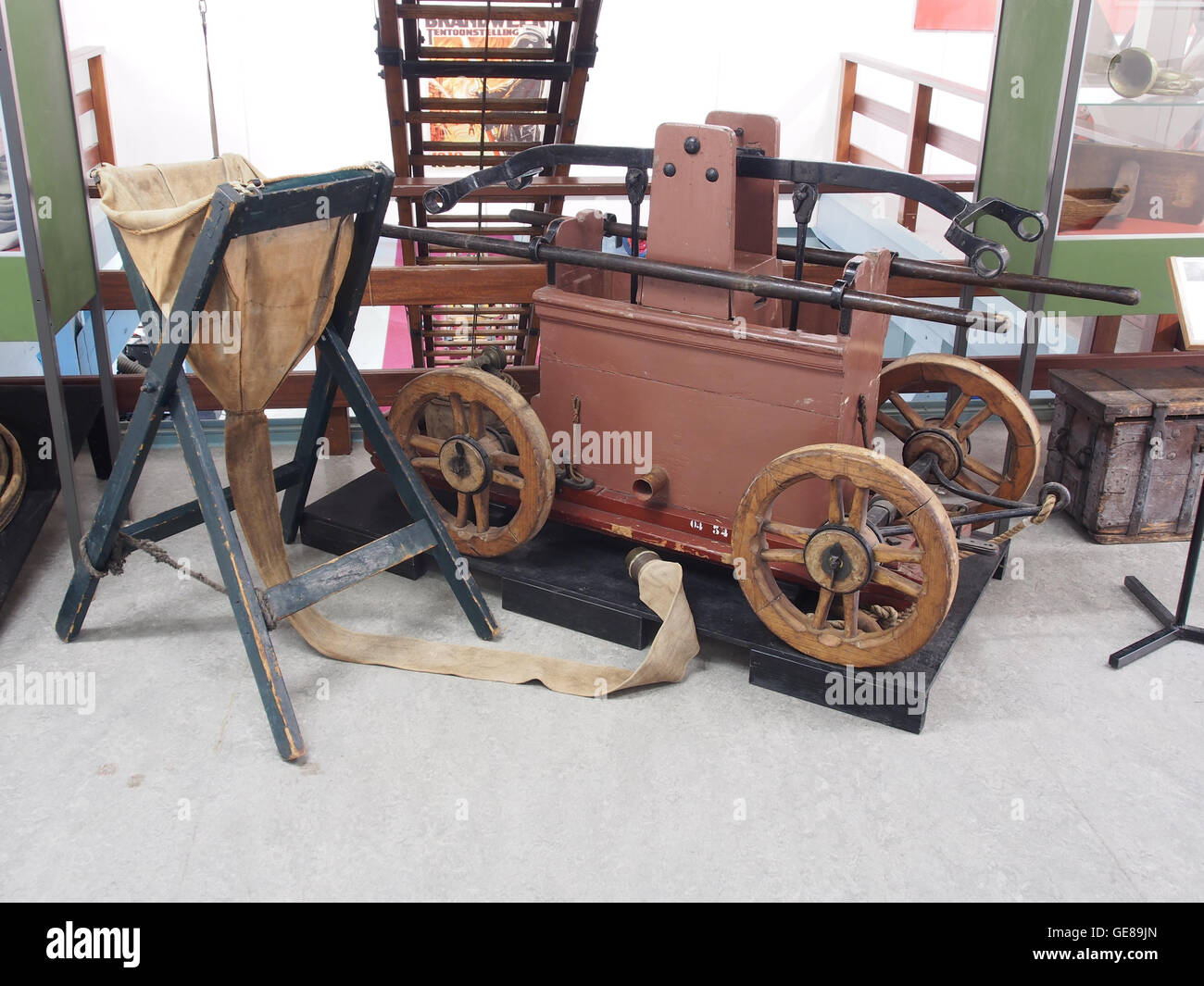 Firefighting 17th century hi-res stock photography and images - Alamy