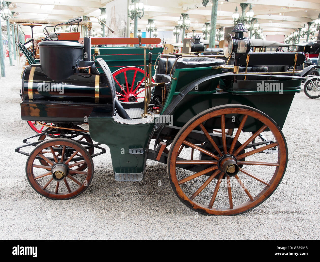 The 1878 Jacquot Tonneau à vapeur is an early steam-powered vehicle ...