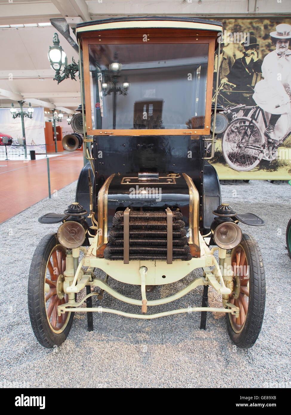 1898 panhard levassor landaulet type a1 hi-res stock photography and ...