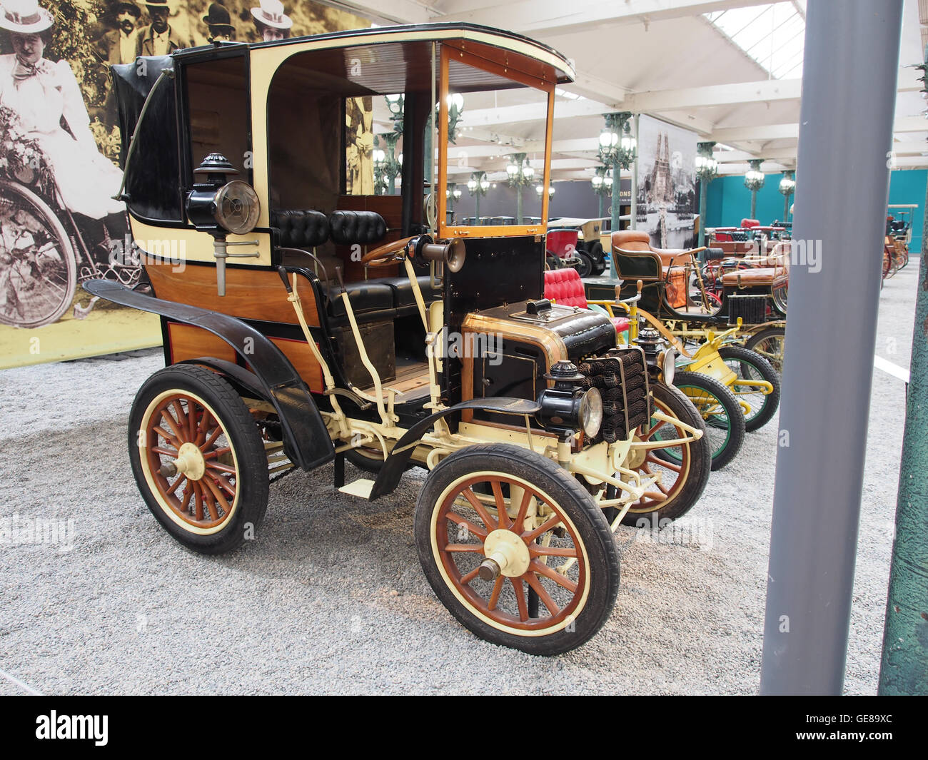 1898 Panhard-Levassor Landaulet Type A1, a classic French car with a ...
