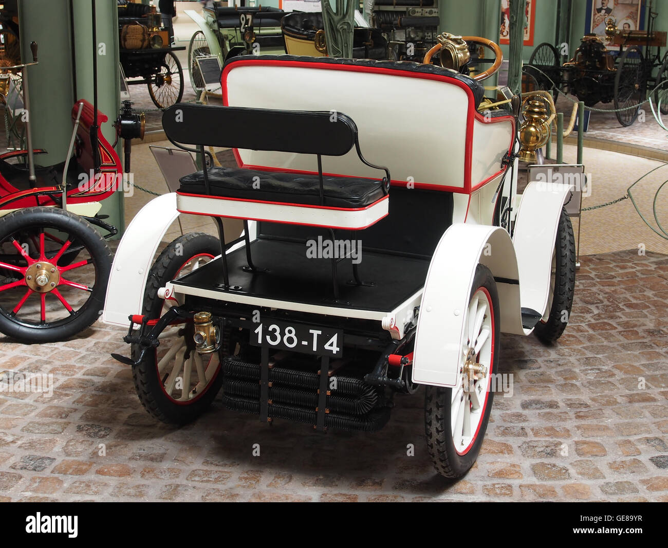 The 1901 Peugeot Type 36 Voiturette, one of the earliest models ...