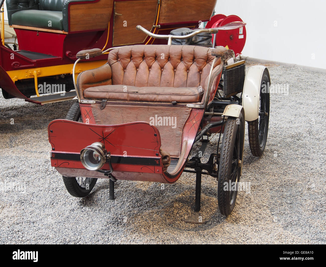 1905 Peugeot Quadricycle, a pioneering early automobile with a 2.5hp ...