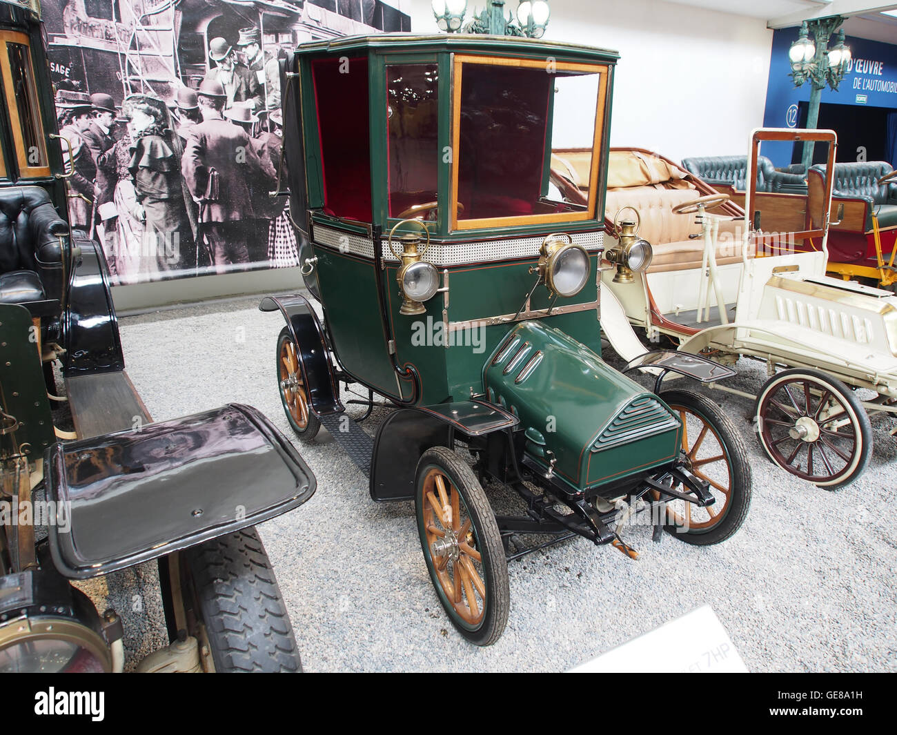 Car landaulet hi-res stock photography and images - Alamy