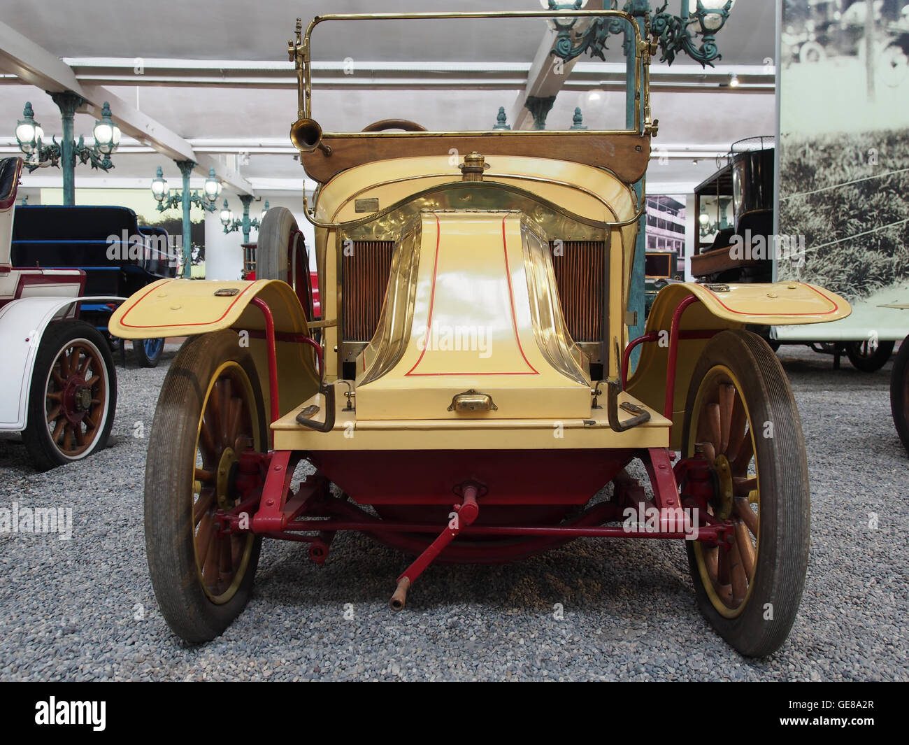 The 1911 Renault Torpedo Type AX, featuring a 2-cylinder, 1060cc engine ...