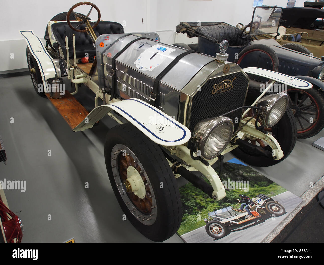 The 1914 Simplex La France, an American luxury car with a 6-cylinder ...