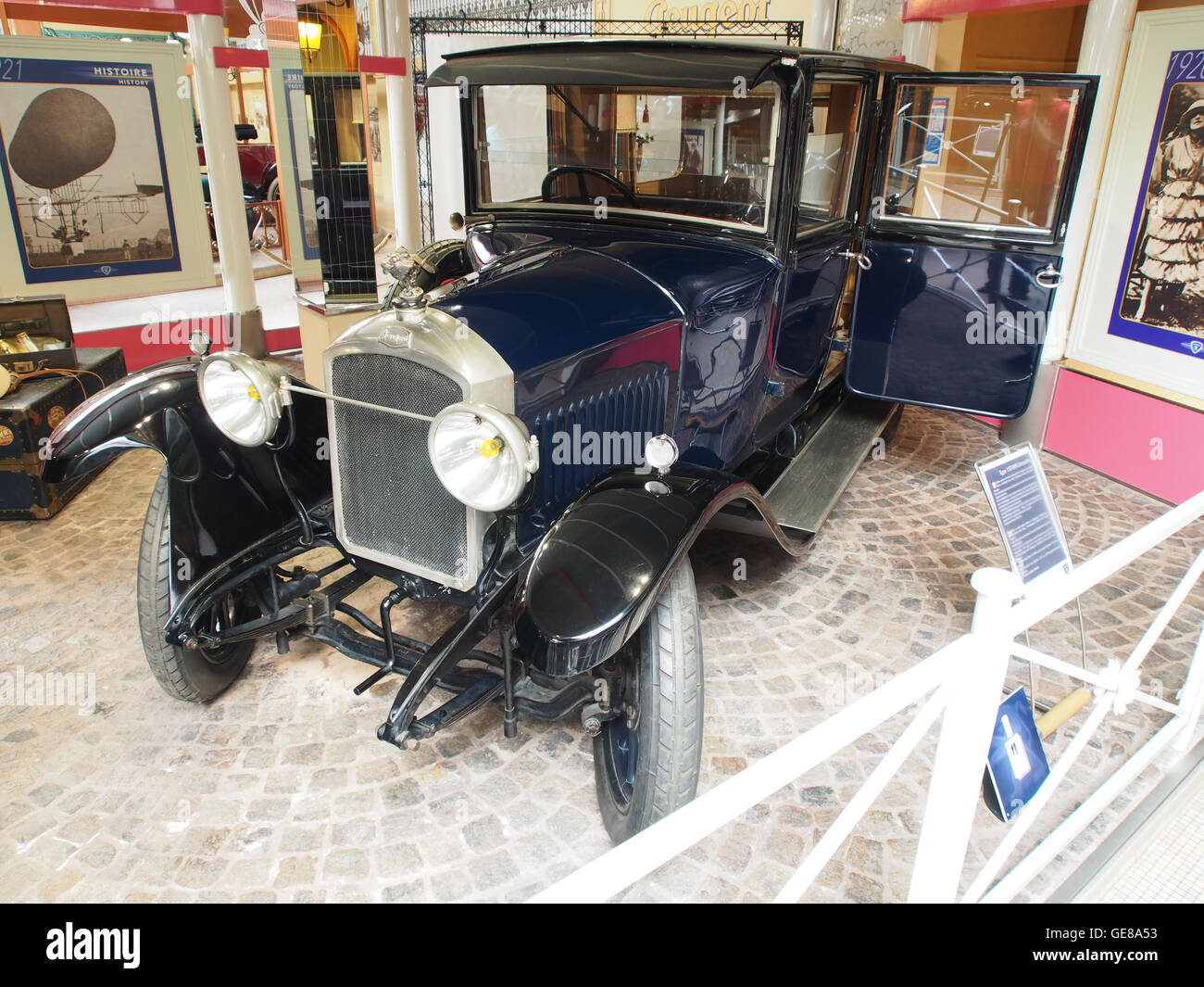 The Peugeot Type 153 BRA Limousine, manufactured between 1921 and 1925 ...