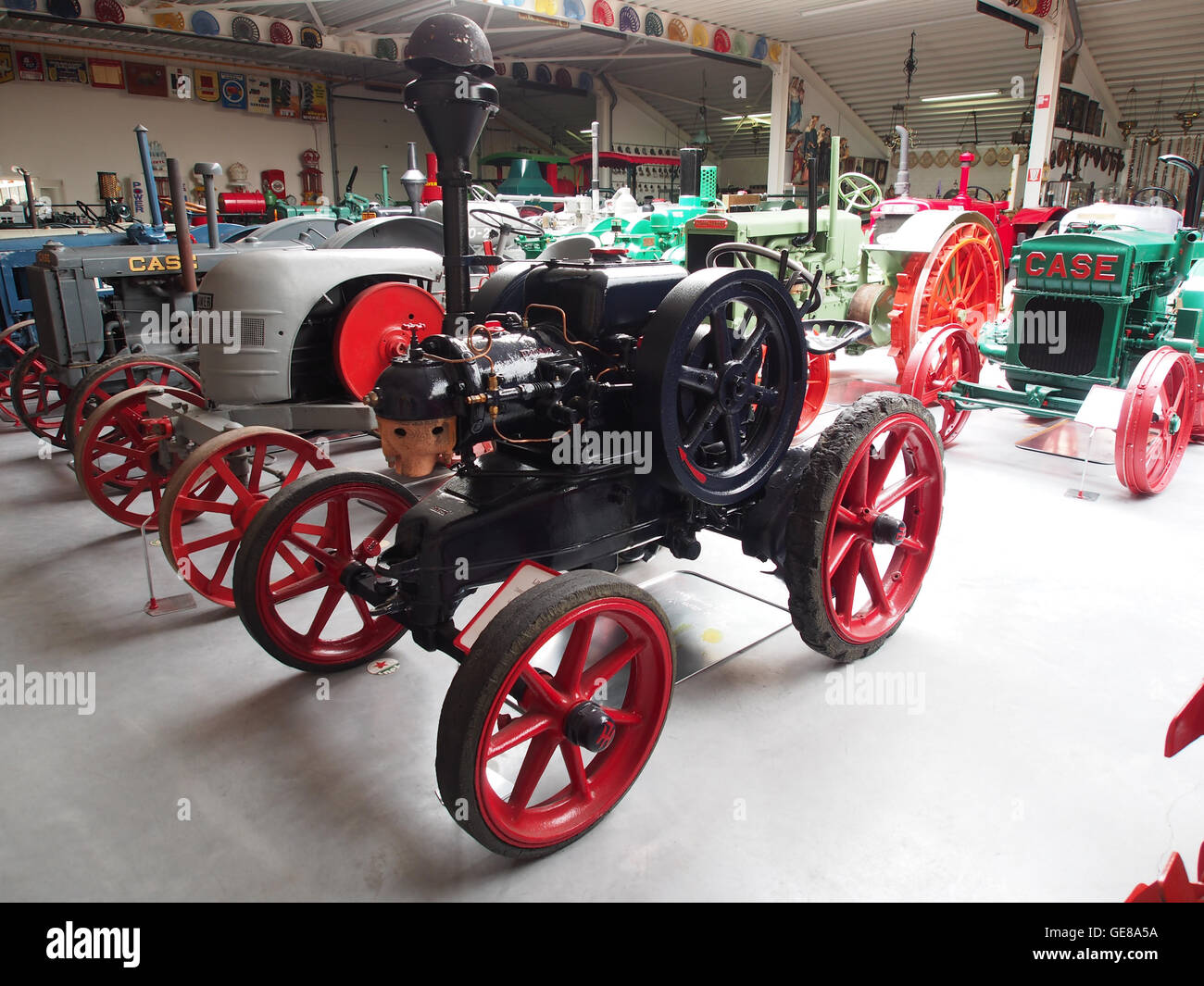 The 1922 Lanz Ketting Lanz 12hp tractor is a vintage agricultural ...