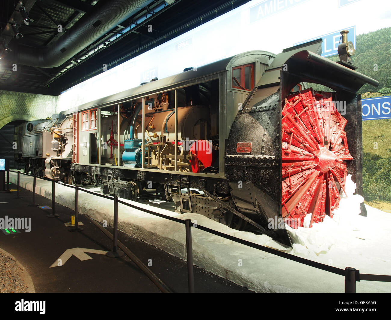 The 1922 Paris-Orléans Locomotive 5452 and SNCF 140 A 259, iconic steam ...