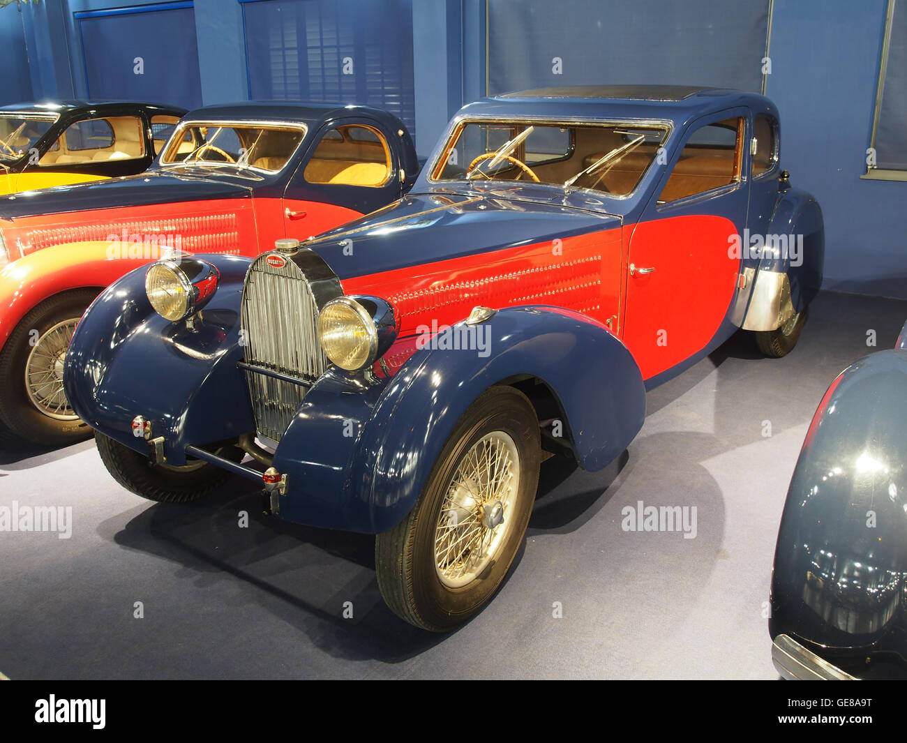 Luxury coach 1930s hi-res stock photography and images - Alamy