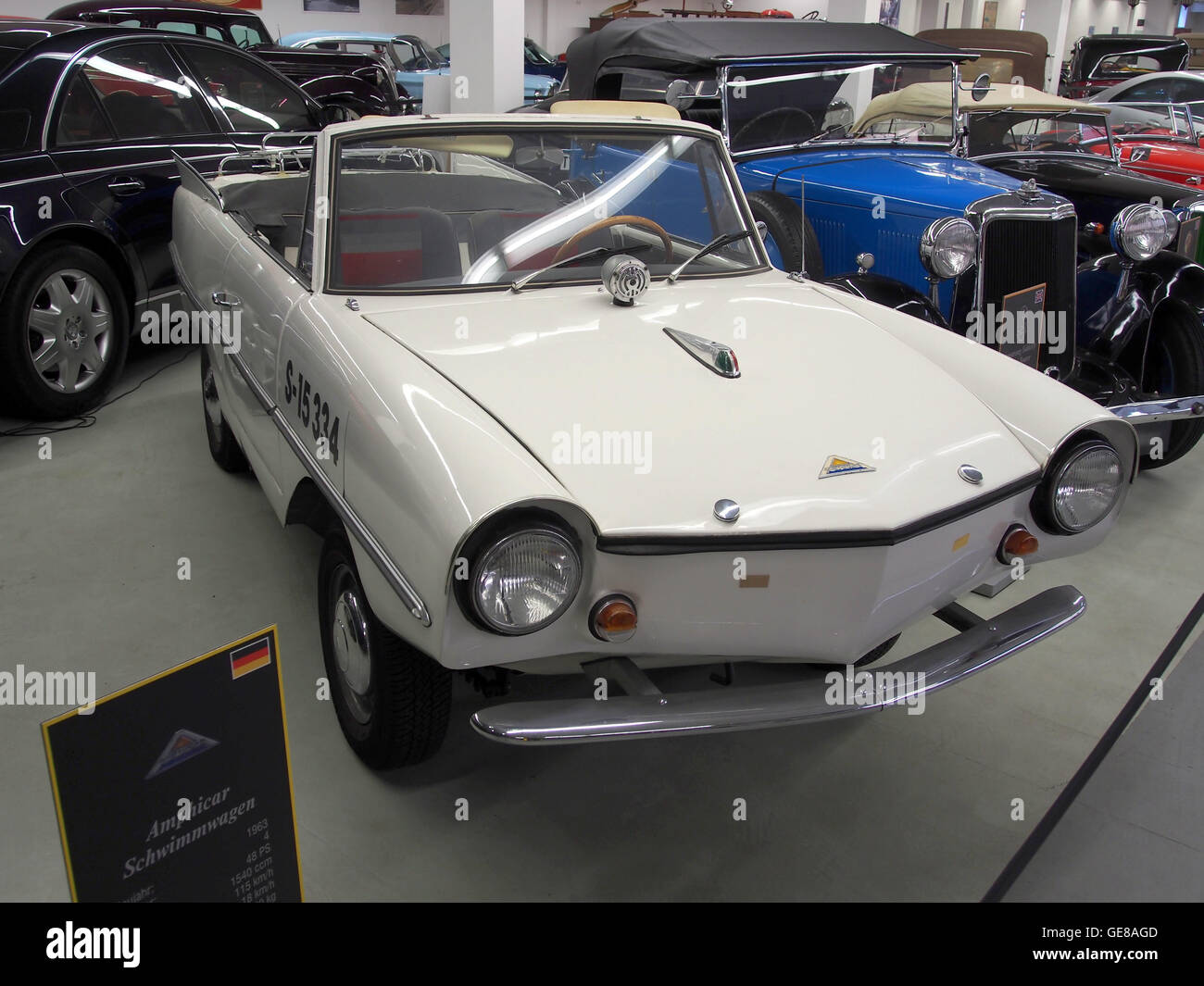 German amphibious vehicle hi-res stock photography and images - Alamy