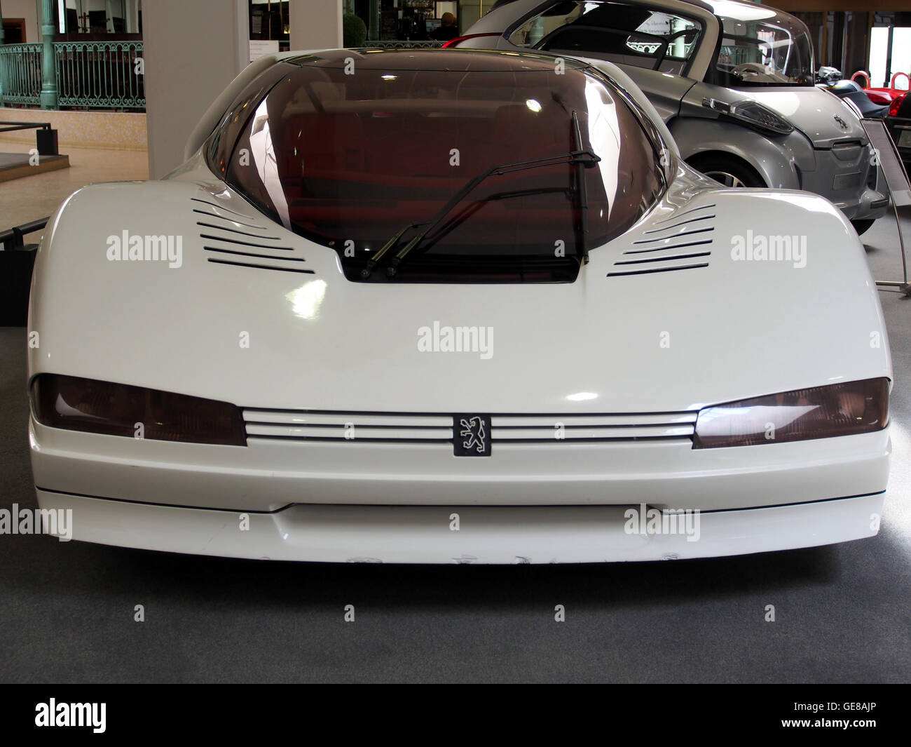 The 1984 Peugeot Quasar, a concept car showcasing futuristic design and ...