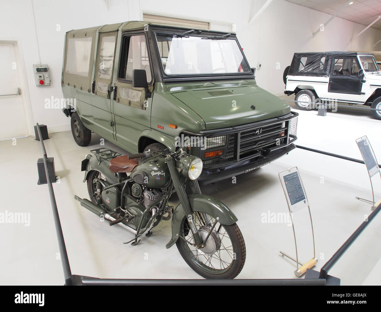 J5 hi-res stock photography and images - Alamy