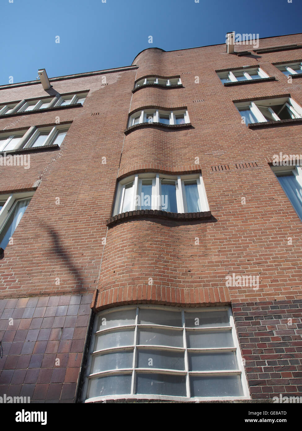 The building at Amsteldijk 129, Welving, reflects Amsterdam's unique ...