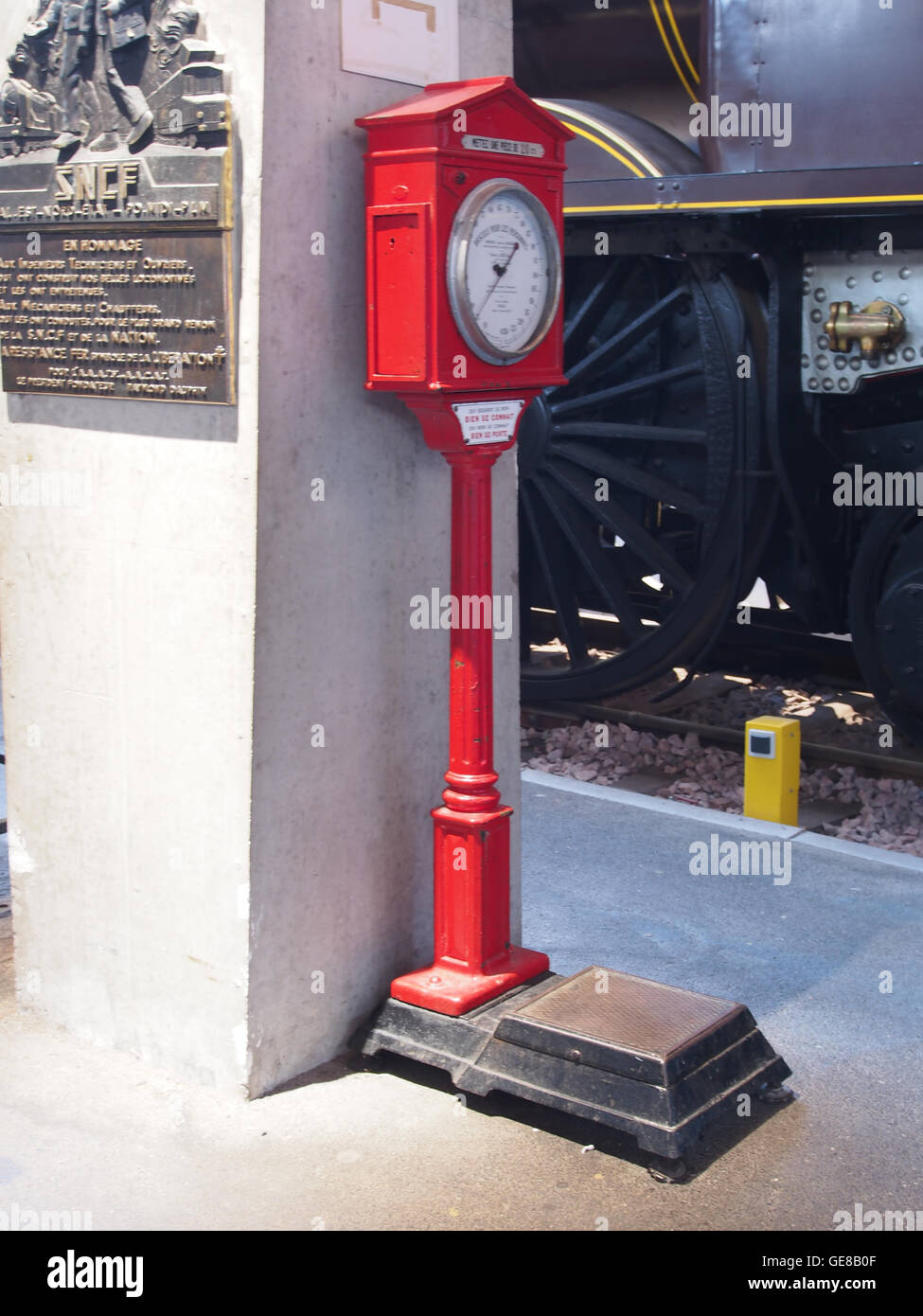 The *Bascule pour les Personnes* is a photograph showing a movable ...