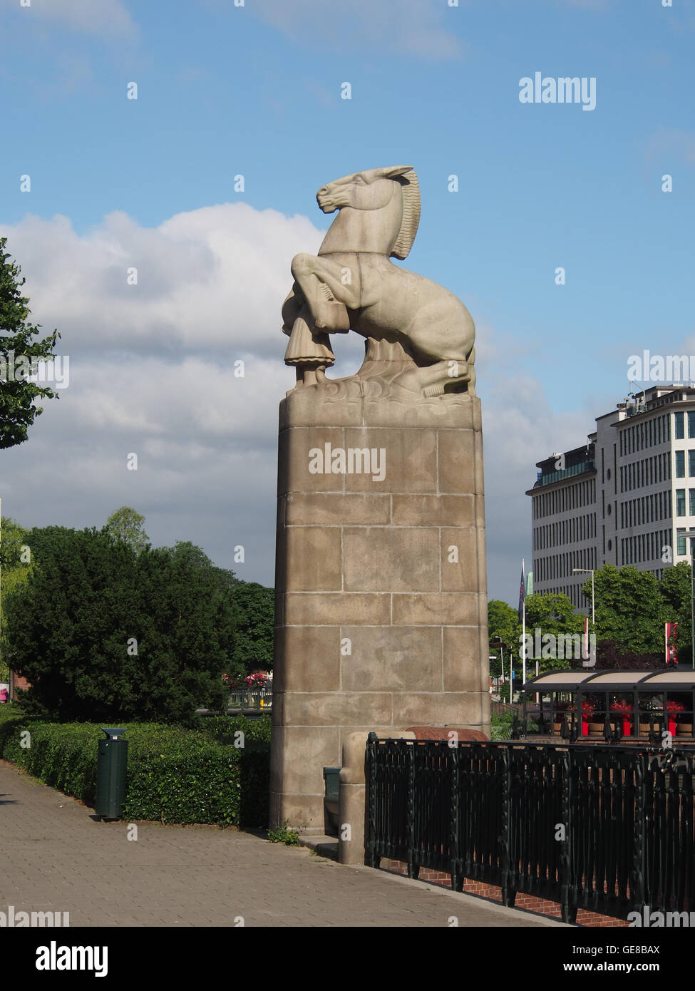 This image shows the 'Kinderbrug' (Children's Bridge) at Brug 420 ...