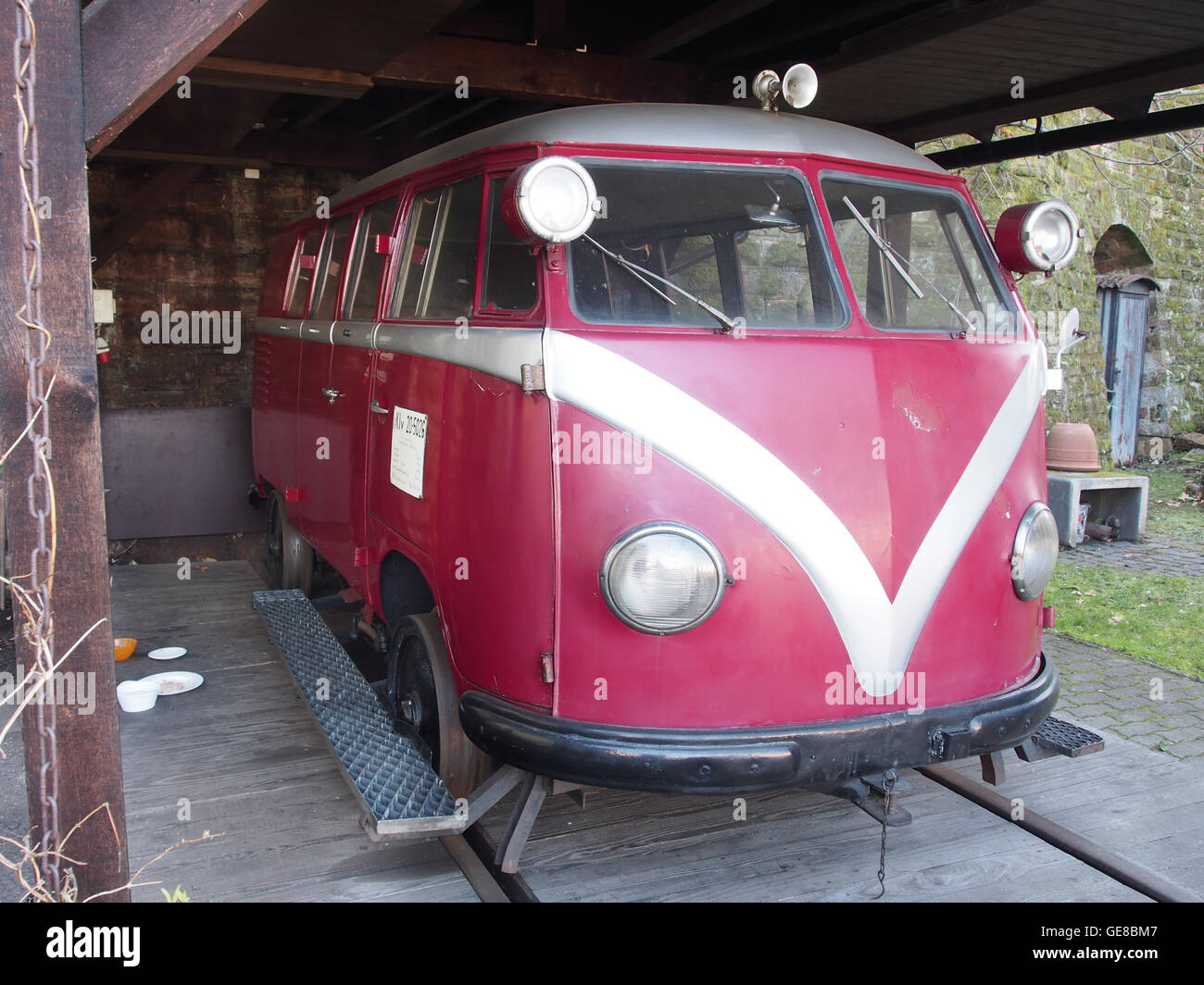 This image showcases the DB Class Klv 20-5026, a German railway vehicle ...